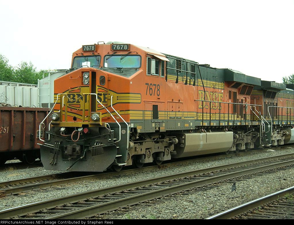 BNSF 7678